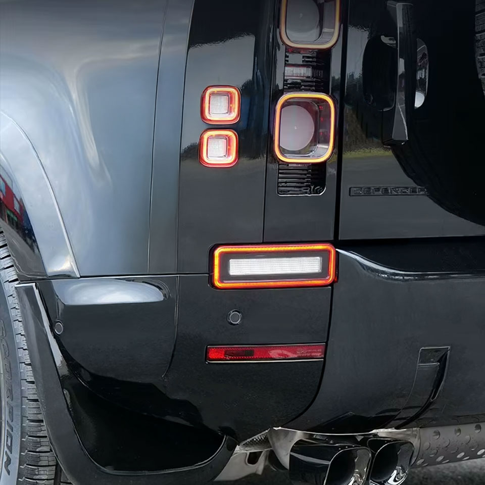 Defender L663 90/110/130 Additional Recessed Reverse Lamps - Red LED ...